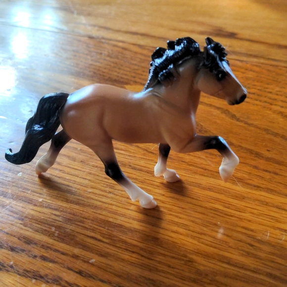Breyer | Toys | Breyer Stablemates Buckskin Icelandic Horse | Poshmark